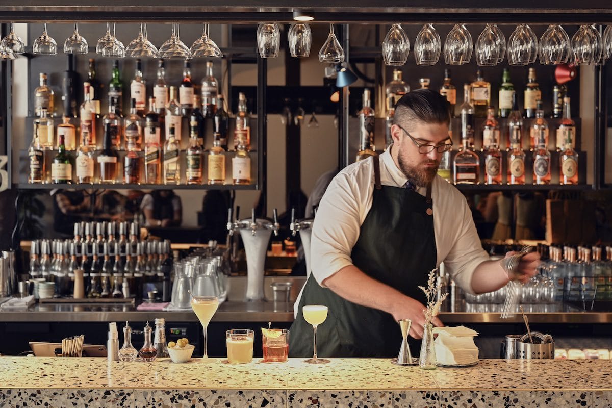 Essential skills every bartender needs